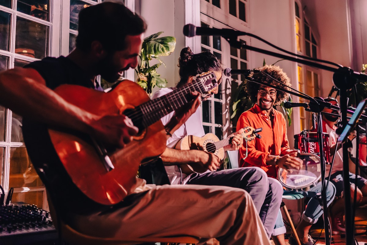 Samambaia, o bar que fez a Voz do Operário virar escola de samba