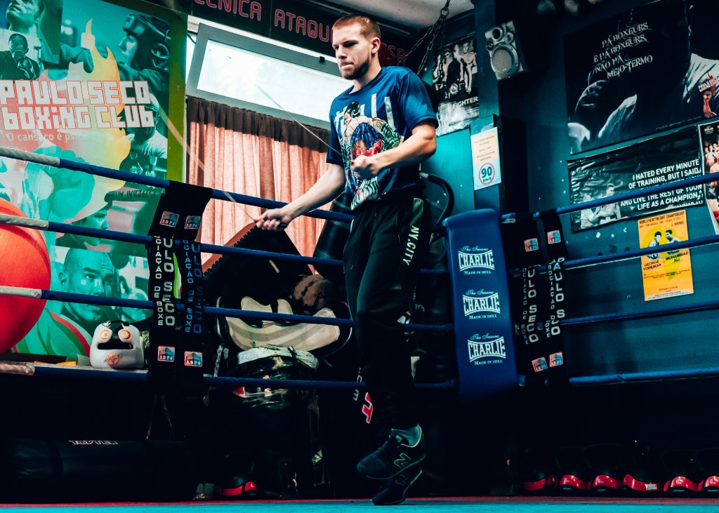 Boxe. O lisboeta que treina campeões e dá casa a refugiados
