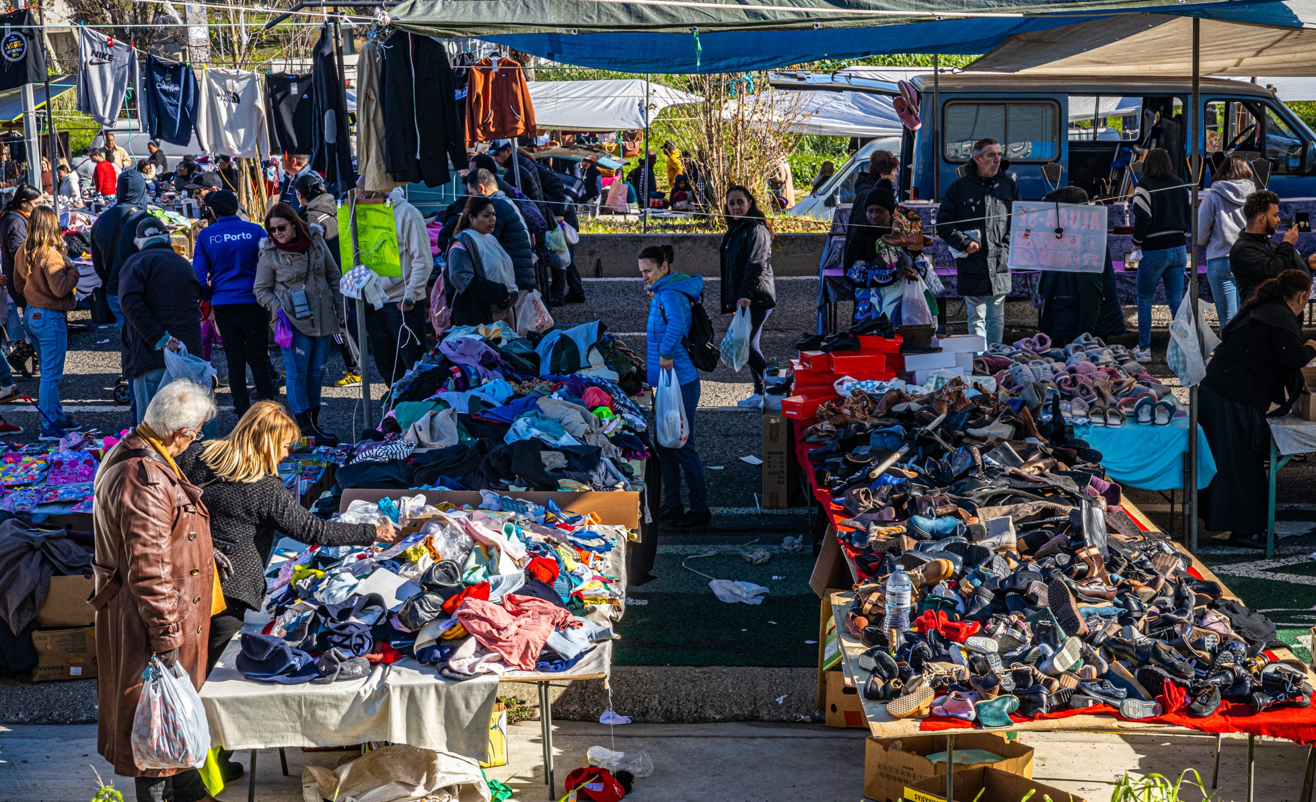 A maior feira de Lisboa acontece em Chelas. Sabe qual é?